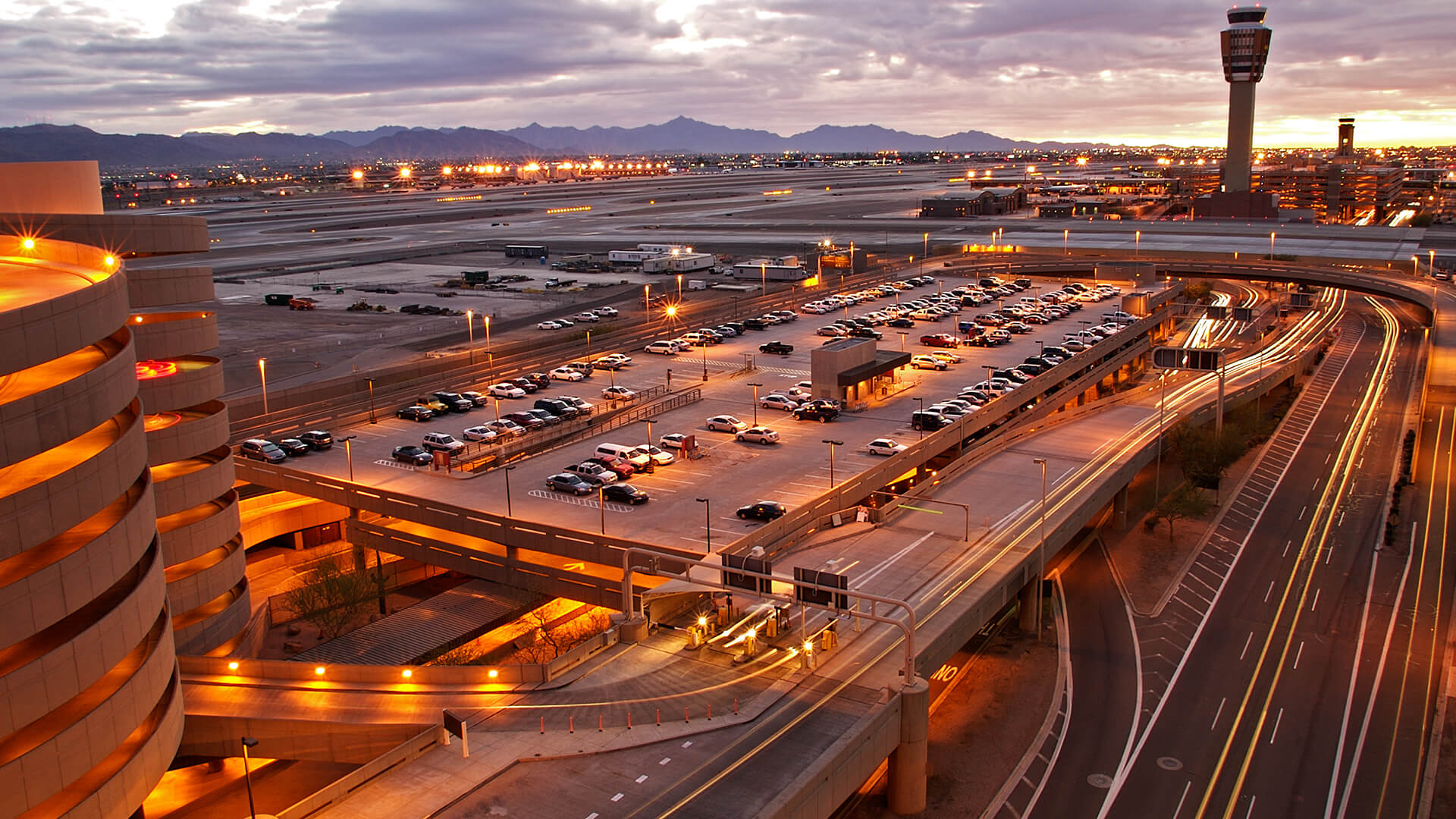 Airport parking tips - Find out about low-cost airport parking